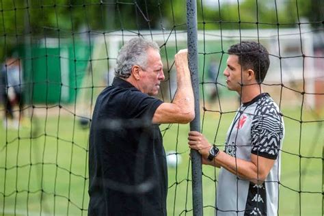 Central da Bola on Twitter Clube não conclui negociação deixa