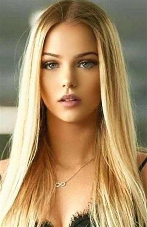 Pin By 伸也 白濱 On Beautiful Blondes In 2022 Beautiful Girl Face Most Beautiful Faces Blonde Beauty