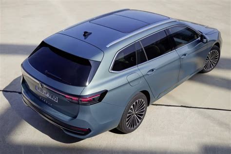 Volkswagen Passat Wagon Debuts In Europe With Plug In Hybrid Tech