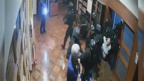 El vídeo que deja en evidencia a Ecuador por el asalto a la embajada de