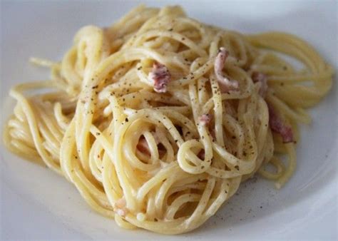 Espaguetis Con Salsa De Tomate Y Anchoas Lococinare Comlococinare