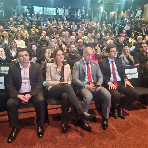 PRESIDENTE EDIMAR SANTOS NA ENTREGA E NO RELANÇAMENTO DO SELO SOCIAL DA