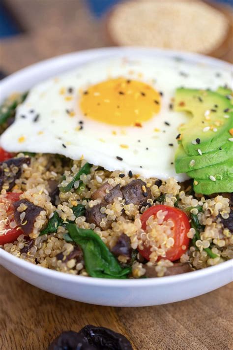 15 Minute Savory Breakfast Quinoa Bowl Mind Over Munch
