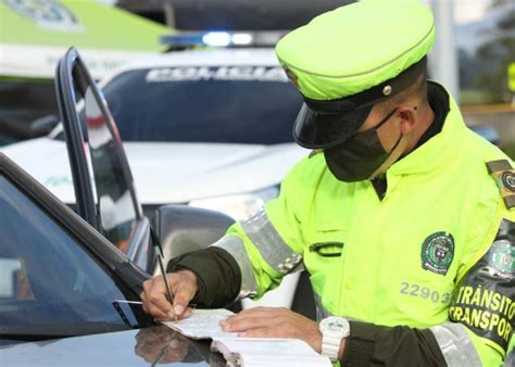 La corrupción al detal la pauta que da la Policía en las calles