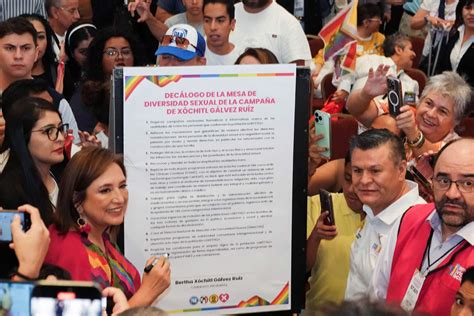 X Chitl Se Re Ne Con Integrantes De La Comunidad Lgbt Ofrece Inclusi N