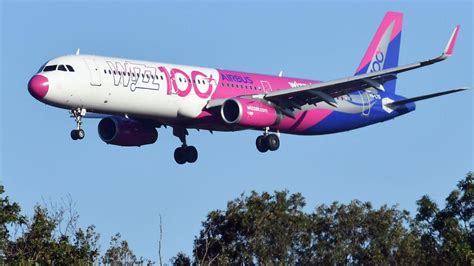 Compania aeriană Wizz Air anunță introducerea a trei noi rute din