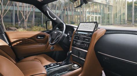 تعرف على الميزات التي جعلت سيارة انفينيتي QX80 لوكس 2024 INFINITI QX80