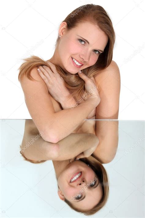 Femme Nue Posant Image Libre De Droit Par Photography33 11849188
