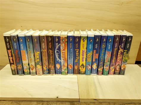 20 VERY RARE VINTAGE Walt Disney S The Classic Black Diamond VHS
