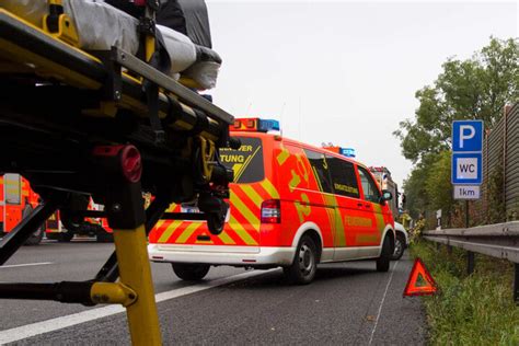 Unfall A57 Heute Gestern Aktuelle Unfallmeldungen Von Der A57 TAG24