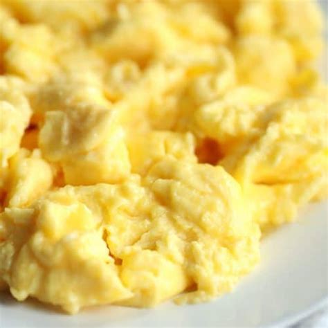 How To Make The Absolute Best Scrambled Eggs Belly Full