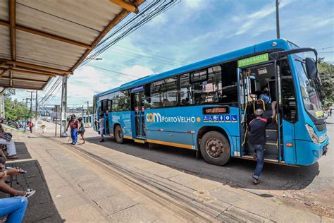 Transporte público de Porto Velho funciona frota integral no