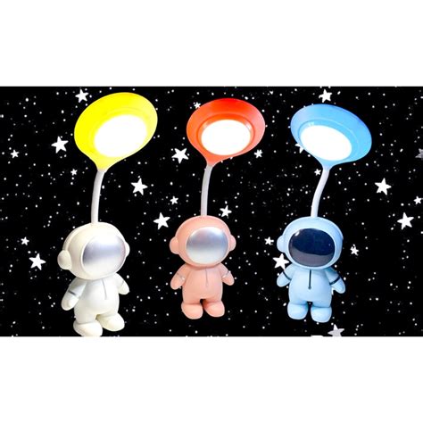 Luminária Astronauta Abajur de Mesa Infantil Portátil Recarregável USB