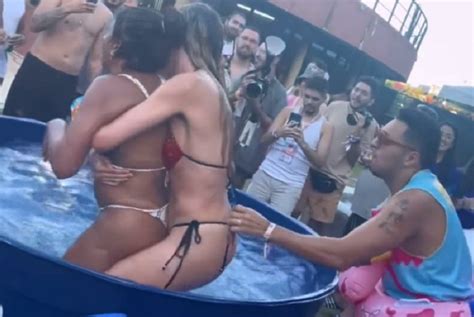 Tirullipa é expulso da Farofa da Gkay após tirar biquínis de meninas em