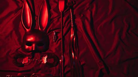 Organiser une soirée thématique BDSM idées et conseils