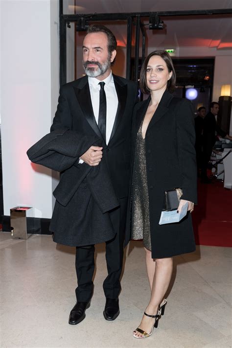 Photo Jean Dujardin Et Sa Compagne Nathalie P Chalat Arriv Es La