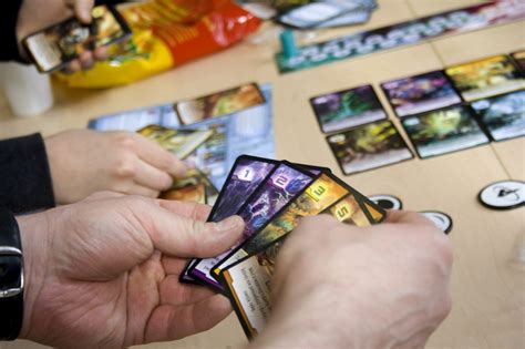 Les 4 Meilleurs Jeux De Société Pour Des Soirées Entre Amis