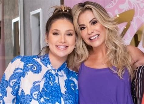 Poliana Rocha fala sobre relação a nora Virginia Fonseca Somos