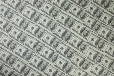 Grupo de pila de dinero de billetes de 100 dólares estadounidenses una