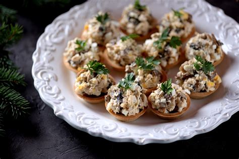 Salată de pui cu ciuperci și maioneză CaTine ro