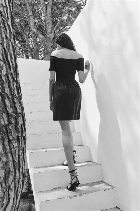 Buy H M Smocked Off The Shoulder Dress 2024 Online ZALORA Singapore