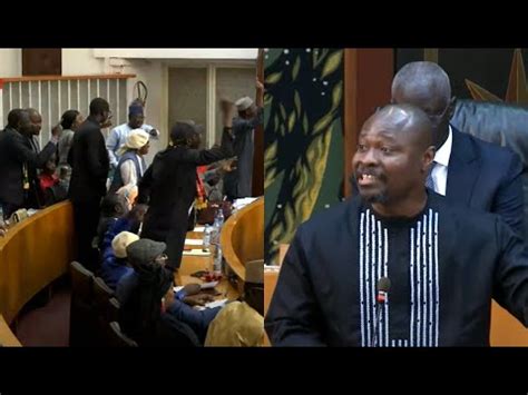 Vote dou Ame Guy Marius Sagna met le feu à l Assemblée nationale