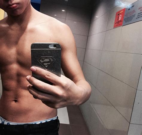 Hkboyyyyy Hkg Ig Hei Not Tall And Pretend Straight Anyone Has His