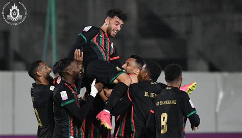 Botola Pro Inwi 14e journée l AS FAR et le Raja se partagent