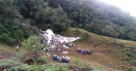 Avi O O Time Da Chapecoense Cai Na Col Mbia Acompanhe
