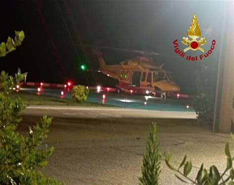 Si Ribalta Con L Auto E Rimane Schiacciato 23enne In Gravi Condizioni