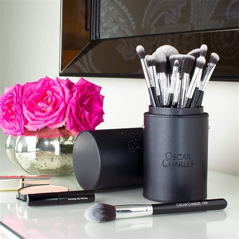 Estas Son Las 6 Mejores Brochas De Maquillaje Que No Pueden Faltar En