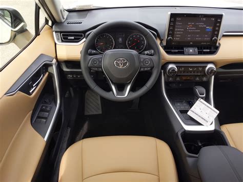 Toyota Rav Interior