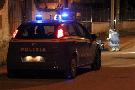 A 19 Anni Uccide Un Fratello A Coltellate E Ferisce Laltro Il Tirreno