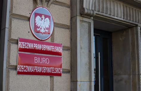 Automatyczne Zwolnienie Z Pracy Za Wsp Prac Z Organami