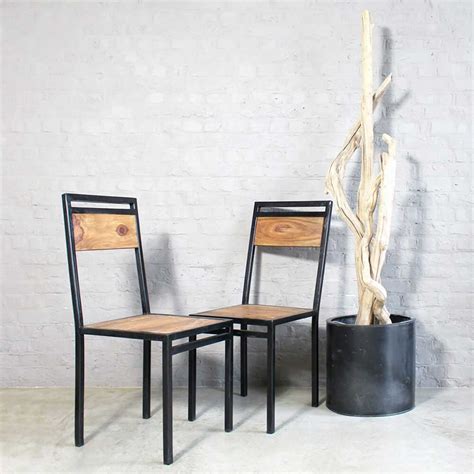 Chaise industrielle 21 idées déco en métal et bois