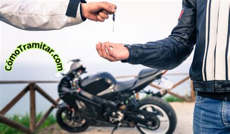 Cómo tramitar traspaso de moto