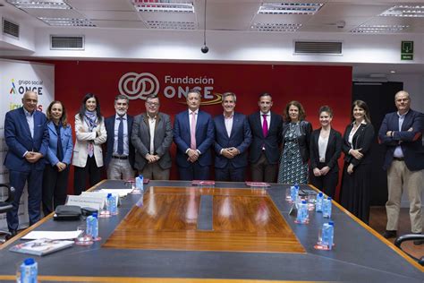ACUERDO DE COLABORACIÓN CON FUNDACIÓN ONCE E ILUNION PARA IMPULSAR LA