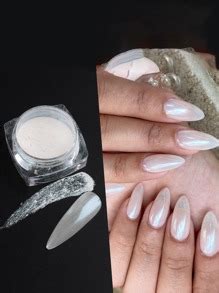 Black Friday Precioso arte de uñas blanco perla con cromo holográfico