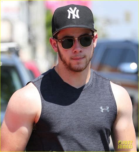 Nick Jonas Bares Buff Biceps Farmer S Tan After A Workout Photo