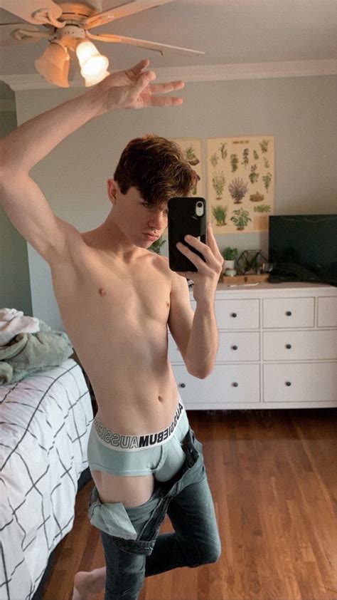 Daily Gay Guys U On Twitter Show Of Https T Co Ipdtlgdzfd Twitter
