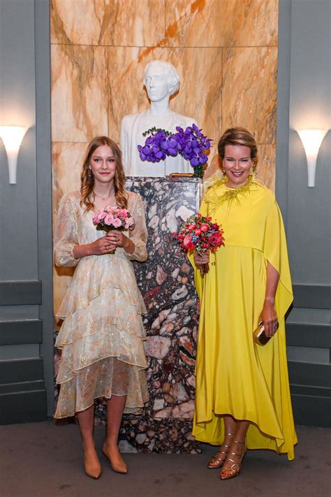 Royale Fashion Looks Der Style Von K Nigin Mathilde Gala De