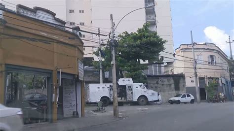 Polícia Militar realiza operação no Morro dos Macacos Rio de Janeiro G1