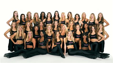 College Chicks With Sexy Feature Pic Of