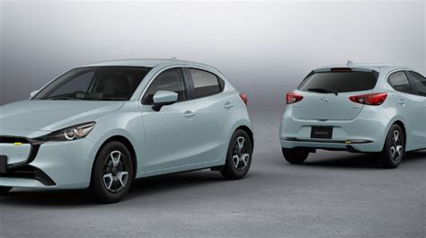 Gambar Detail Tentang Toyota Yaris Kalah Langkah Mazda