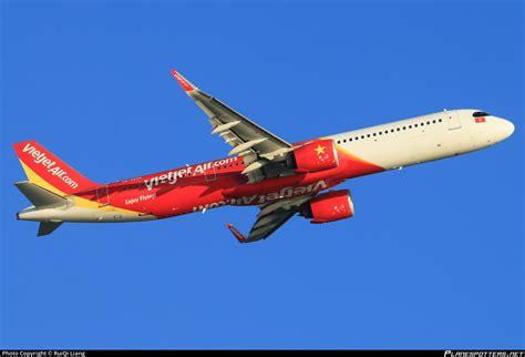 VN A534 VietJetAir Airbus A321 271NX Photo By RuiQi Liang ID 1533870
