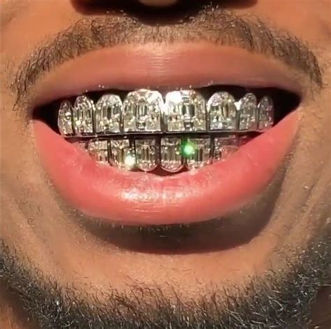 Diamond Grillz Fangs