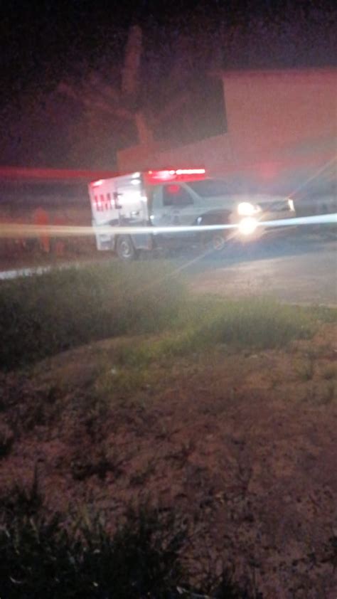 Homem é baleado na porta de casa e morre ao tentar se esconder em