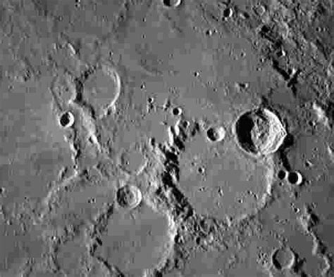 El primer módulo de aterrizaje nipón entra en la órbita lunar y