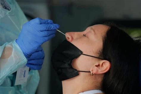 China prevê 65 milhões de casos semanais de Covid 19 em nova onda