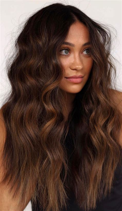 50 Fall Hair Colour Ideas For A Cozy Season Caramel Swirls For A Sun